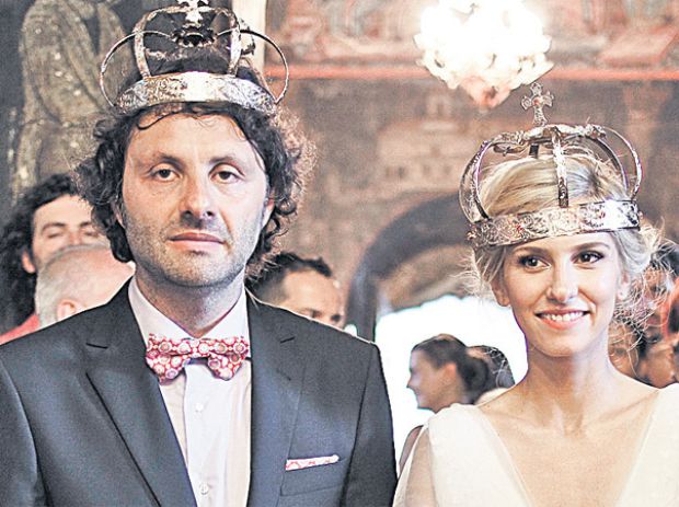 Trecutul tumultuos al sotului Danei Rogoz. Si-a parasit nevasta ca sa ...